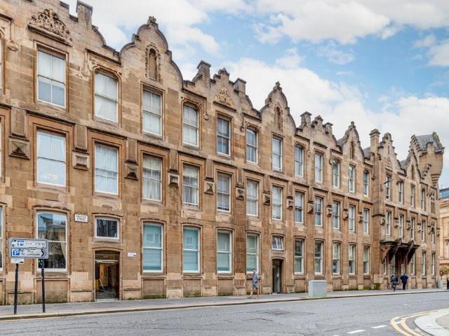 1 bedroom apartment for sale in Ingram Street, Merchant City, Glasgow City, G1