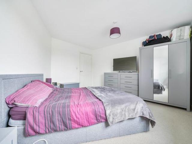 1 bedroom apartment for sale in John Hunt Drive, Basingstoke, Hampshire, RG24