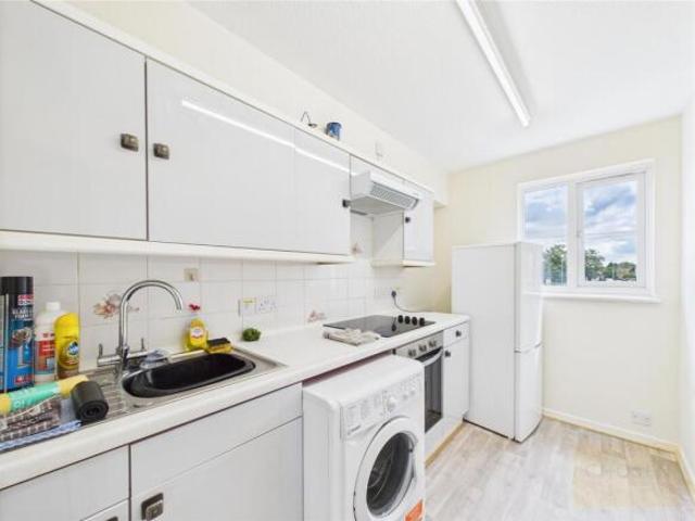 1 bedroom apartment for sale in Kerria Court Churchdown, Gloucester, GL3