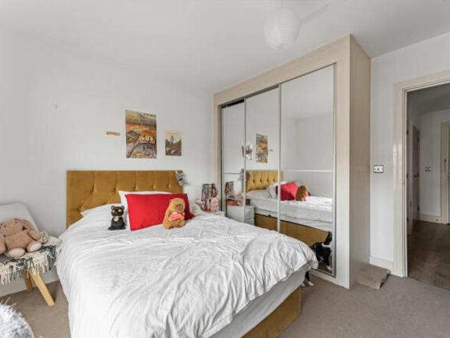 1 bedroom apartment for sale in Kingsland High Street, London, E8