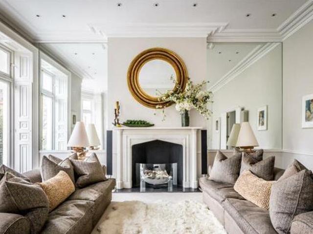 1 Bedroom Apartment For Sale In Knightsbridge, London