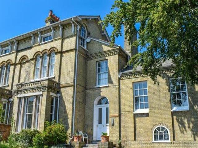 1 Bedroom Apartment For Sale In Lymington