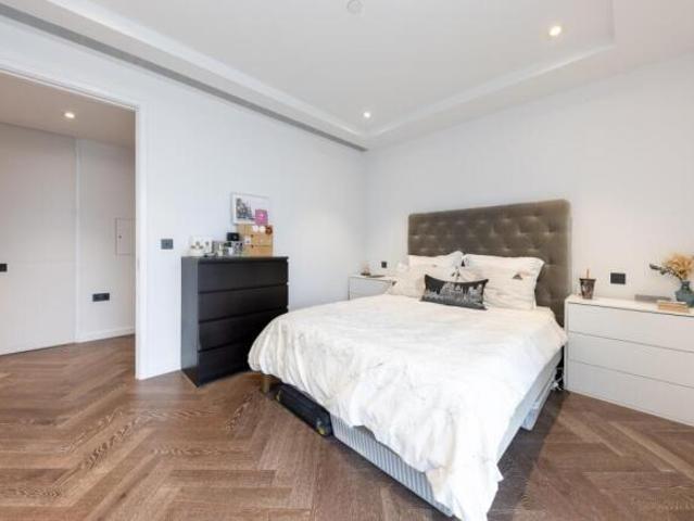 1 bedroom apartment for sale in L 000990, 2 Circus Road West, Battersea, SW11