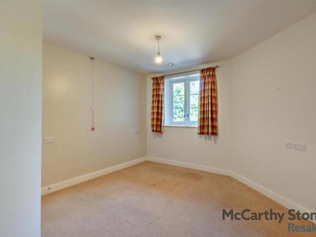 1 bedroom apartment for sale in Lambrook Court, Gloucester Road, Larkhall, Bath, BA1