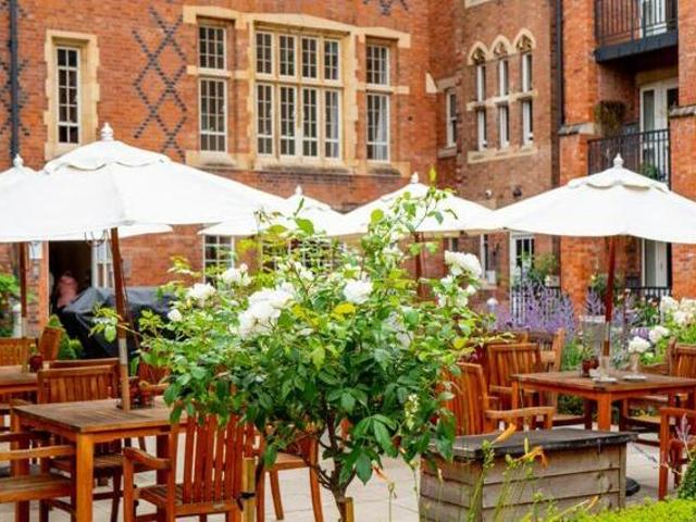 1 Bedroom Apartment For Sale In Leamington Spa, Warwickshire