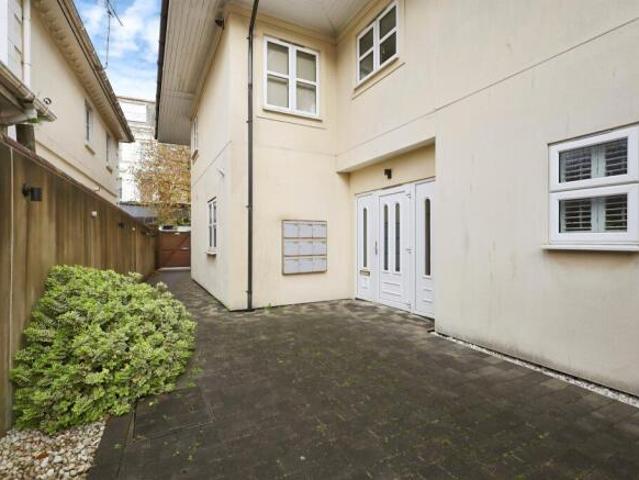 1 bedroom apartment for sale in Lismore Road, Eastbourne, BN21
