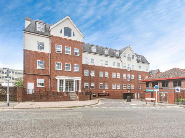 1 bedroom apartment for sale in Little Victoria Street, Basingstoke, RG21