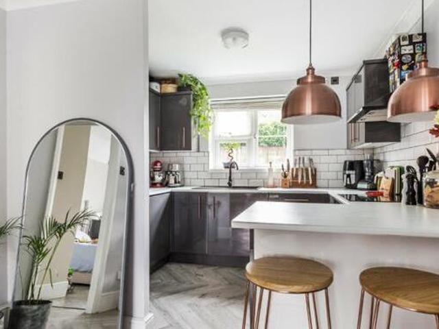 1 Bedroom Apartment For Sale In London