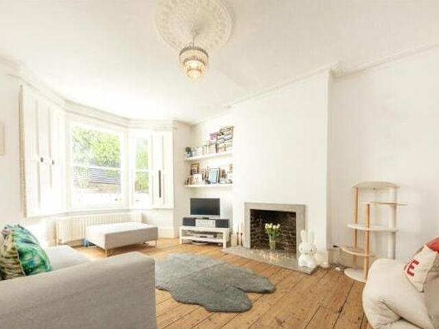 1 Bedroom Apartment For Sale In London