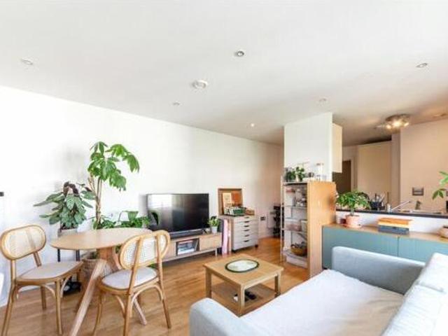 1 Bedroom Apartment For Sale In London