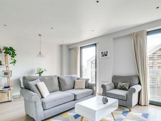 1 Bedroom Apartment For Sale In London