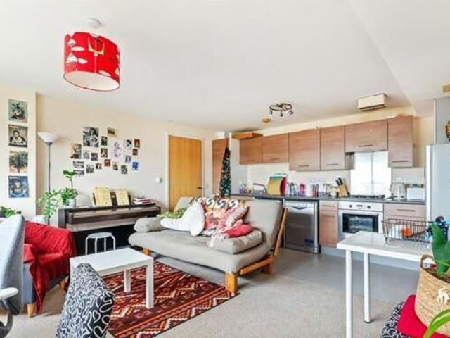 1 Bedroom Apartment For Sale In London