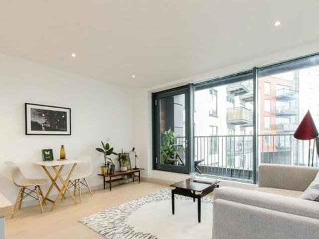 1 Bedroom Apartment For Sale In London