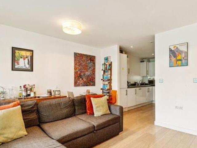 1 Bedroom Apartment For Sale In London