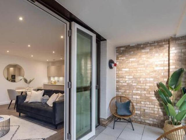 1 Bedroom Apartment For Sale In London