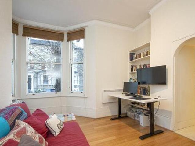 1 Bedroom Apartment For Sale In London