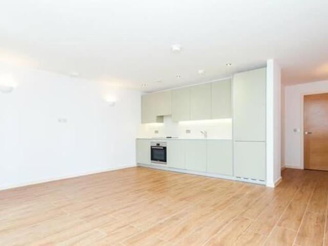 1 Bedroom Apartment For Sale In London