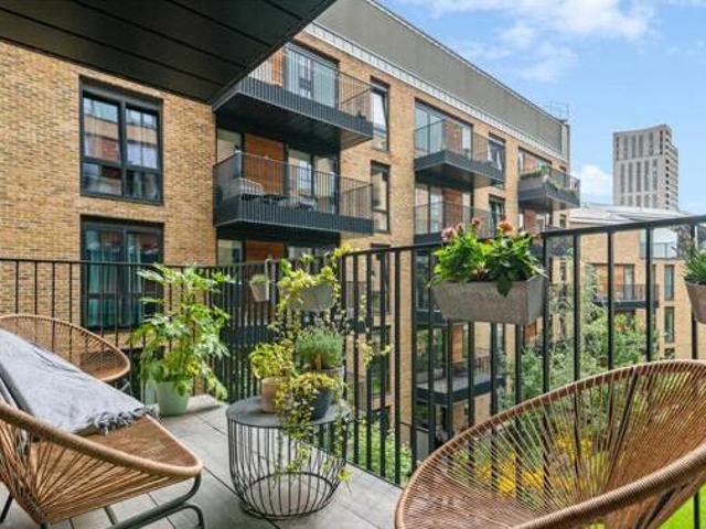 1 Bedroom Apartment For Sale In London