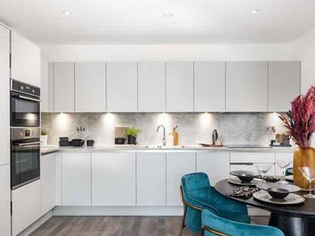 1 Bedroom Apartment For Sale In London