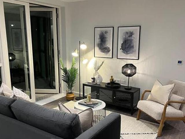 1 Bedroom Apartment For Sale In London