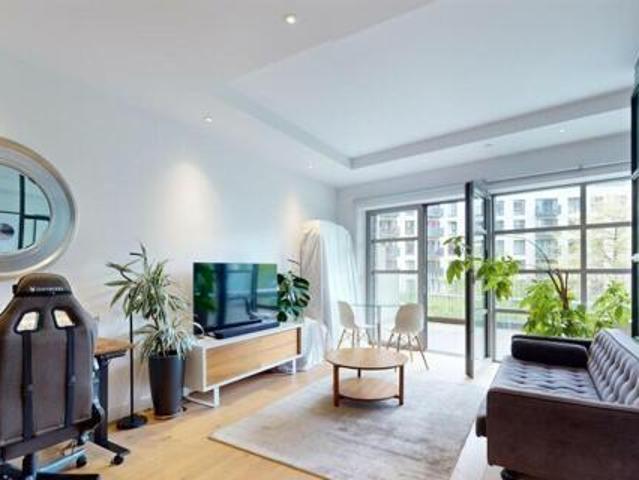 1 Bedroom Apartment For Sale In London City Island