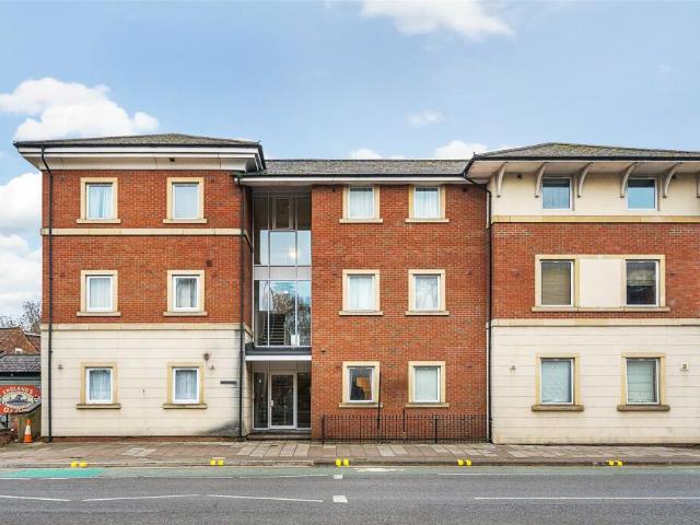 1 bedroom apartment for sale in London Road, Gloucester, Gloucestershire, GL1