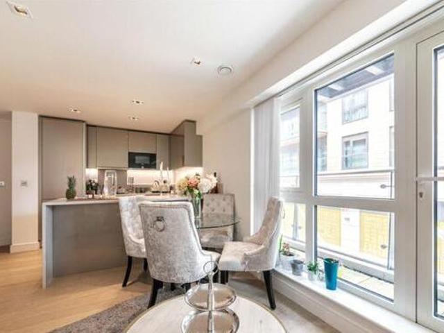 1 Bedroom Apartment For Sale In Longfield Avenue, London