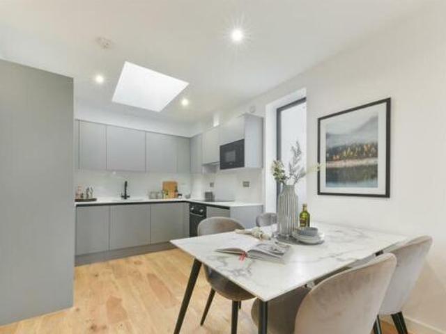 1 Bedroom Apartment For Sale In Longley Road