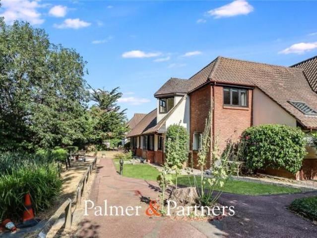 1 bedroom apartment for sale in Palmerston Lodge, High Street, Great Baddow, Chelmsford, CM2