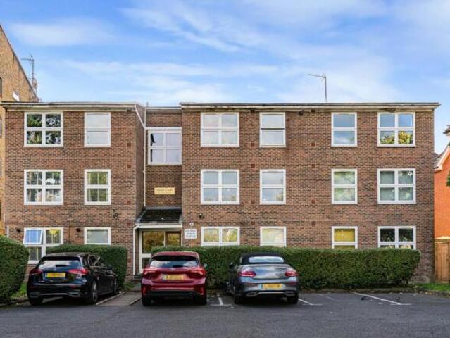 1 bedroom apartment for sale in Palace Road, London, SW2