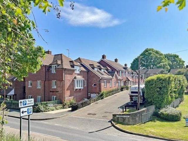 1 bedroom apartment for sale in Petworth West Sussex GU28