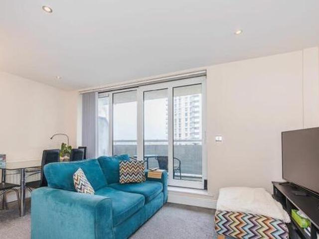 1 Bedroom Apartment For Sale In Pontoon Dock