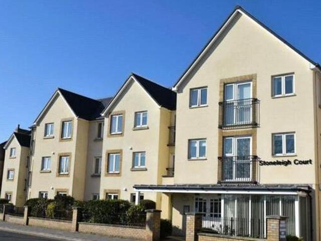1 Bedroom Apartment For Sale In Porthcawl