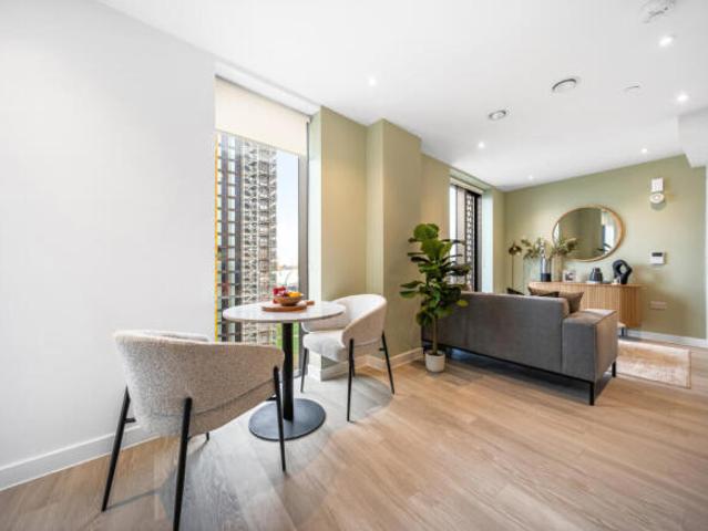 1 bedroom apartment for sale in Prime Point, Greenwich, SE10