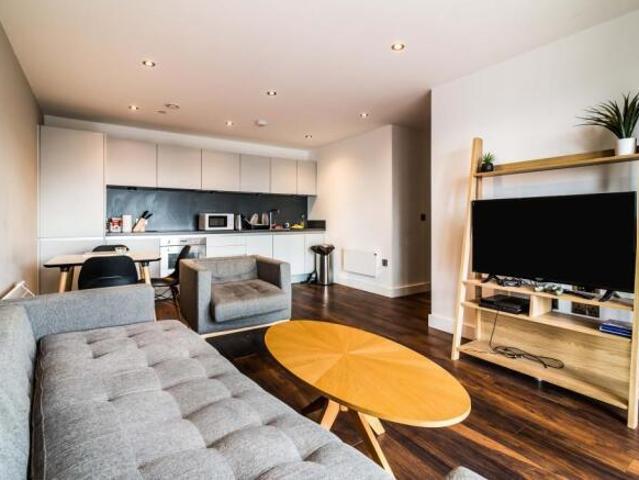 1 bedroom apartment for sale in Queens Dock Avenue, Hull, HU1