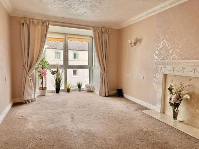 1 bedroom apartment for sale in Regent Court, Regent Street, Plymouth Age Restricted 60+ Third Floor Apartment City Centre Location, PL4