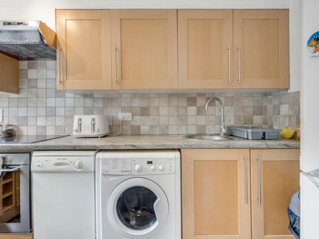1 bedroom apartment for sale in Regent Square, Bow, E3
