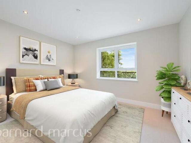 1 bedroom apartment for sale in Riddlesdown Road, Purley, CR8