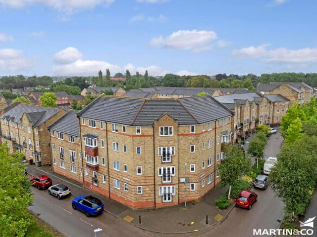 1 bedroom apartment for sale in Rookes Crescent, Chelmsford, CM1