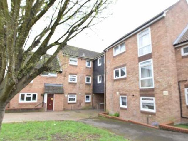 1 Bedroom Apartment For Sale In Romford