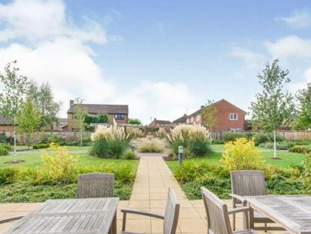 1 Bedroom Apartment For Sale In Romsey, Hampshire