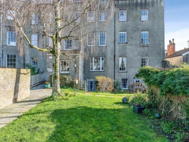 1 bedroom apartment for sale in Royal York Crescent, Clifton, Bristol, BS8