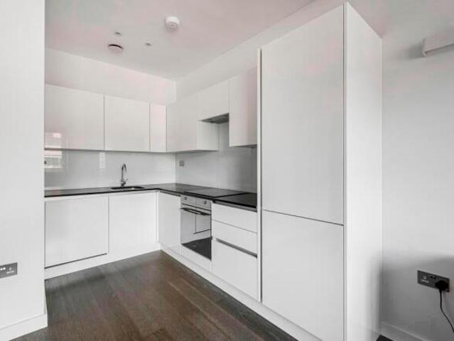 1 bedroom apartment for sale in St. Albans, Hertfordshire, AL1