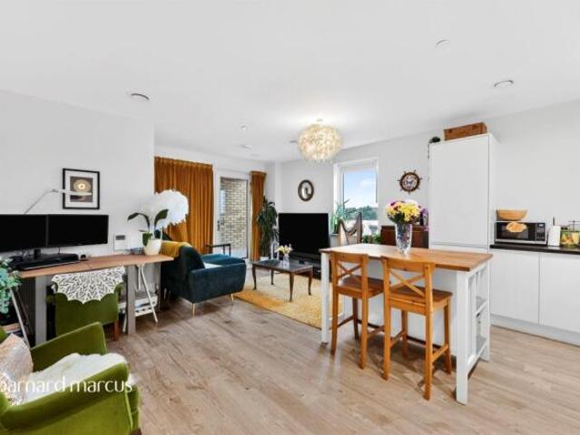 1 bedroom apartment for sale in St. Johns Road, New Malden, KT3