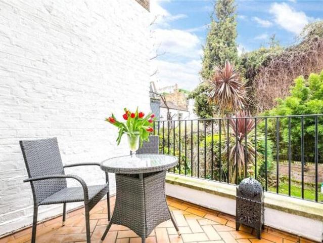 1 bedroom apartment for sale in St Lukes Road, Notting Hill, London, W11