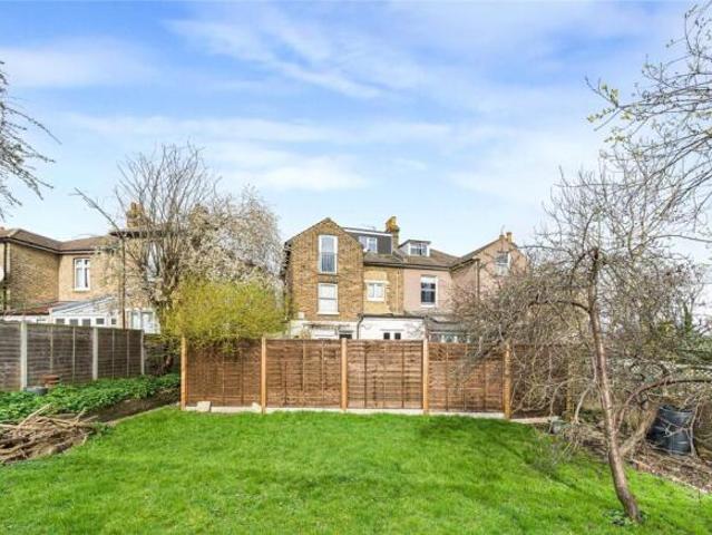 1 bedroom apartment for sale in St. Swithuns Road, London, SE13