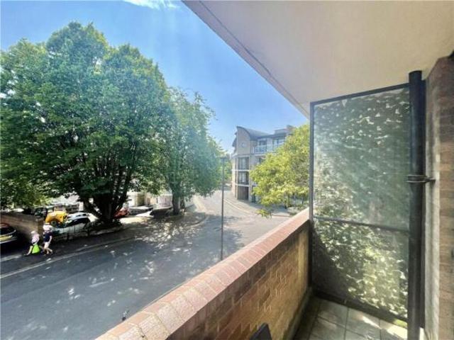 1 bedroom apartment for sale in Staincross House, Albion Place, Oxford, OX1