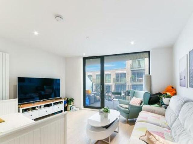 1 Bedroom Apartment For Sale In Starboard Way