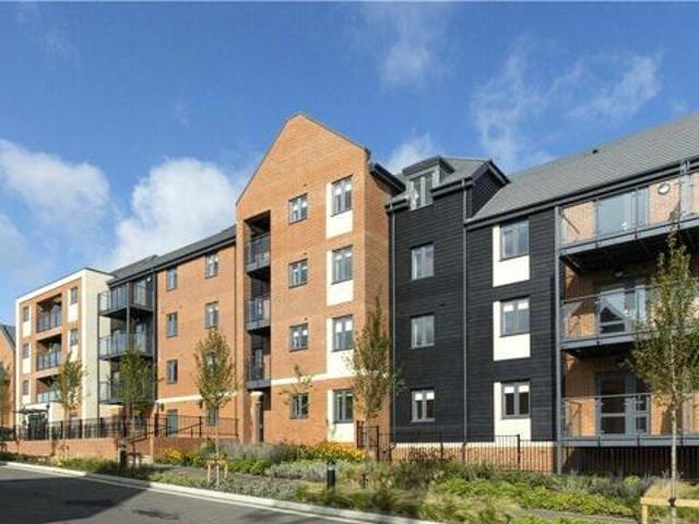 1 Bedroom Apartment For Sale In Station Road