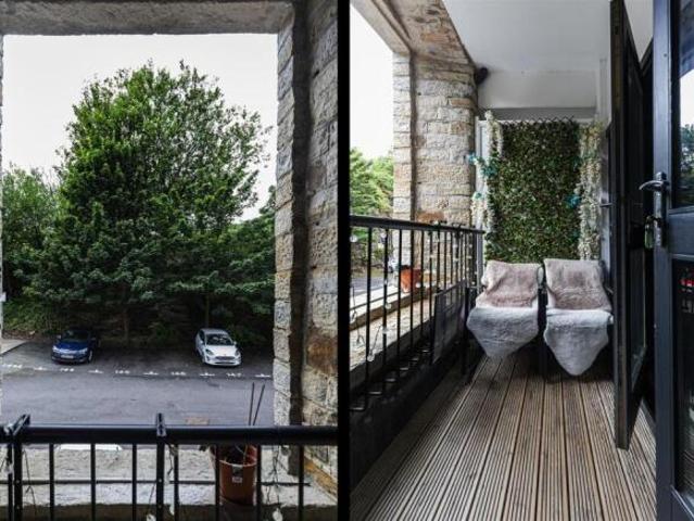 1 bedroom apartment for sale in Stoney Lane, Longwood, Huddersfield, HD3